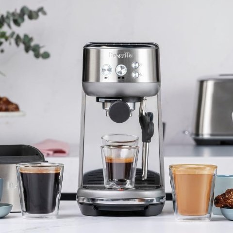 최저가: Breville 밤비노 에스프레소 머신 $249.95